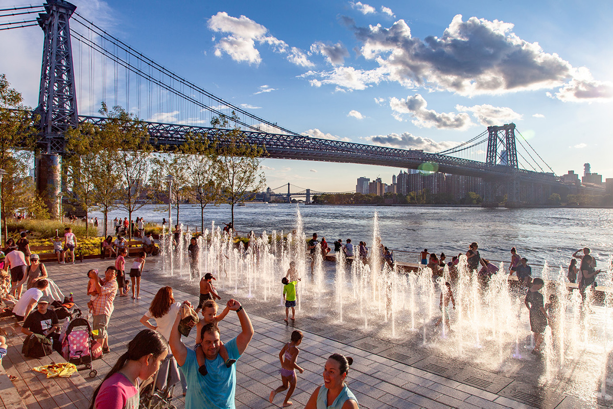 2022 ASLA GENERAL DESIGN AWARD OF HONOR: Domino Park / James Corner ...
