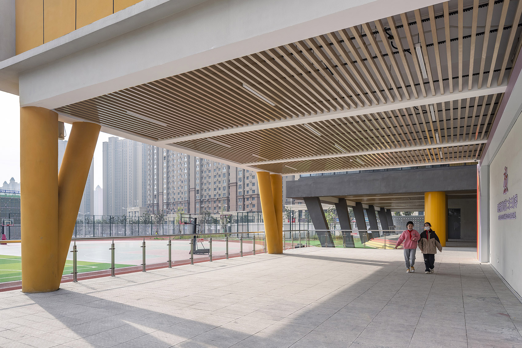 Xi’an Chanba N.23 Primary school by Sixth Architecture Design Institute ...