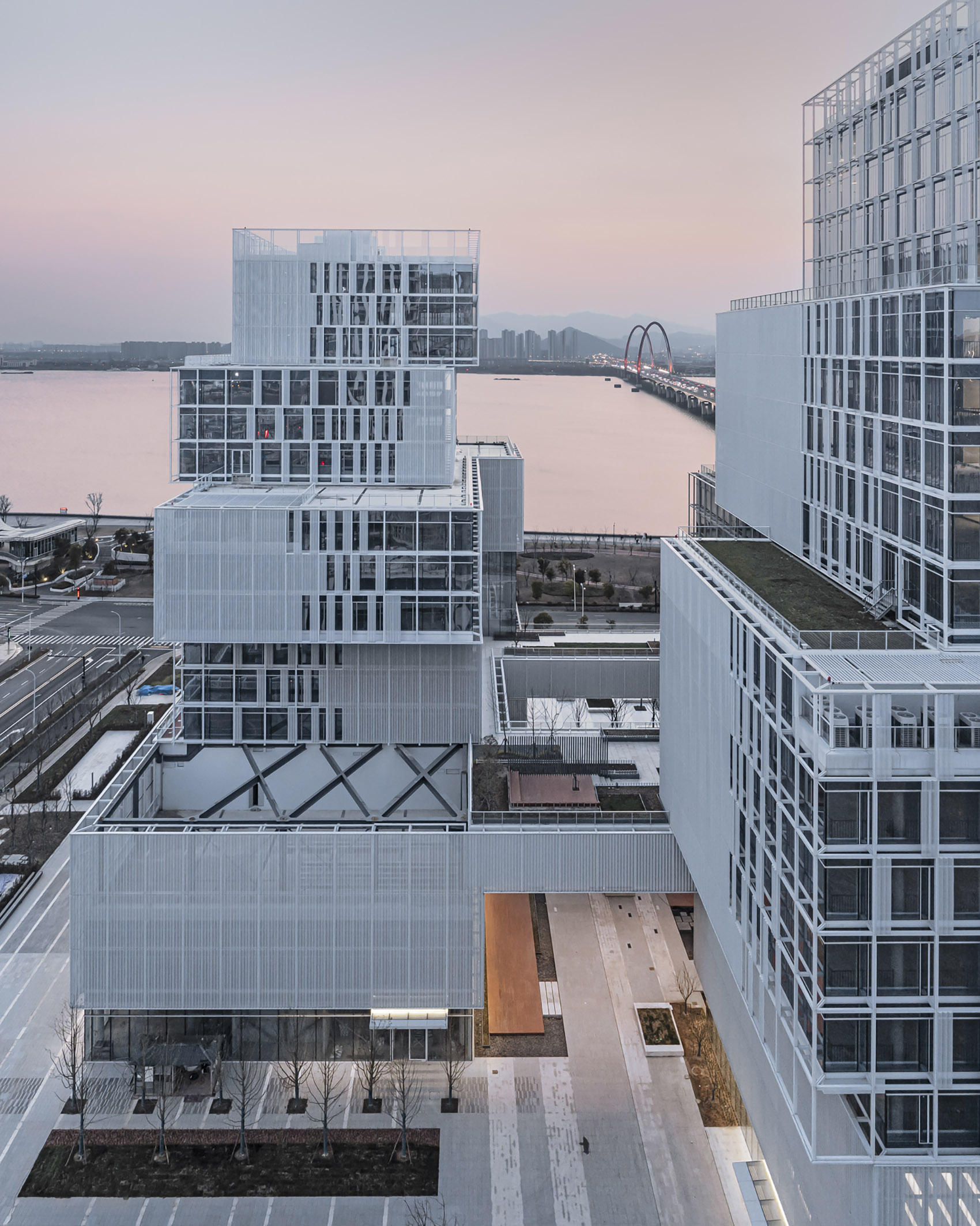 Modular Garden – Smart New World Innovation Center by gad - 谷德设计网