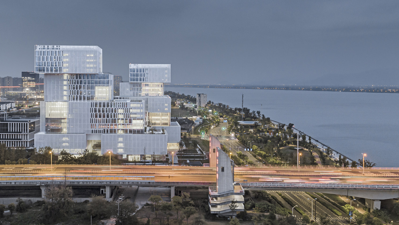 Modular Garden – Smart New World Innovation Center by gad - 谷德设计网