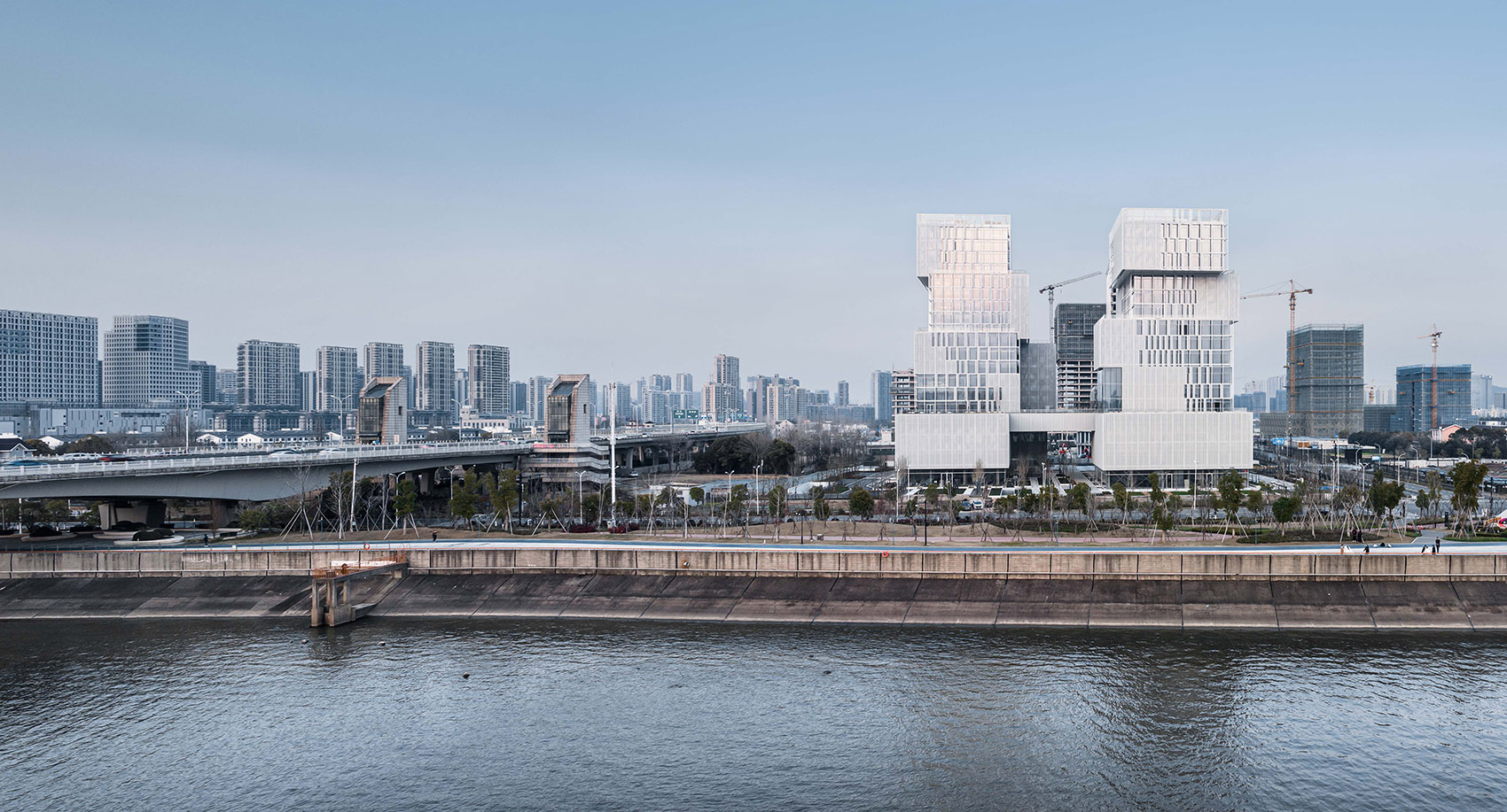 Modular Garden – Smart New World Innovation Center by gad - 谷德设计网