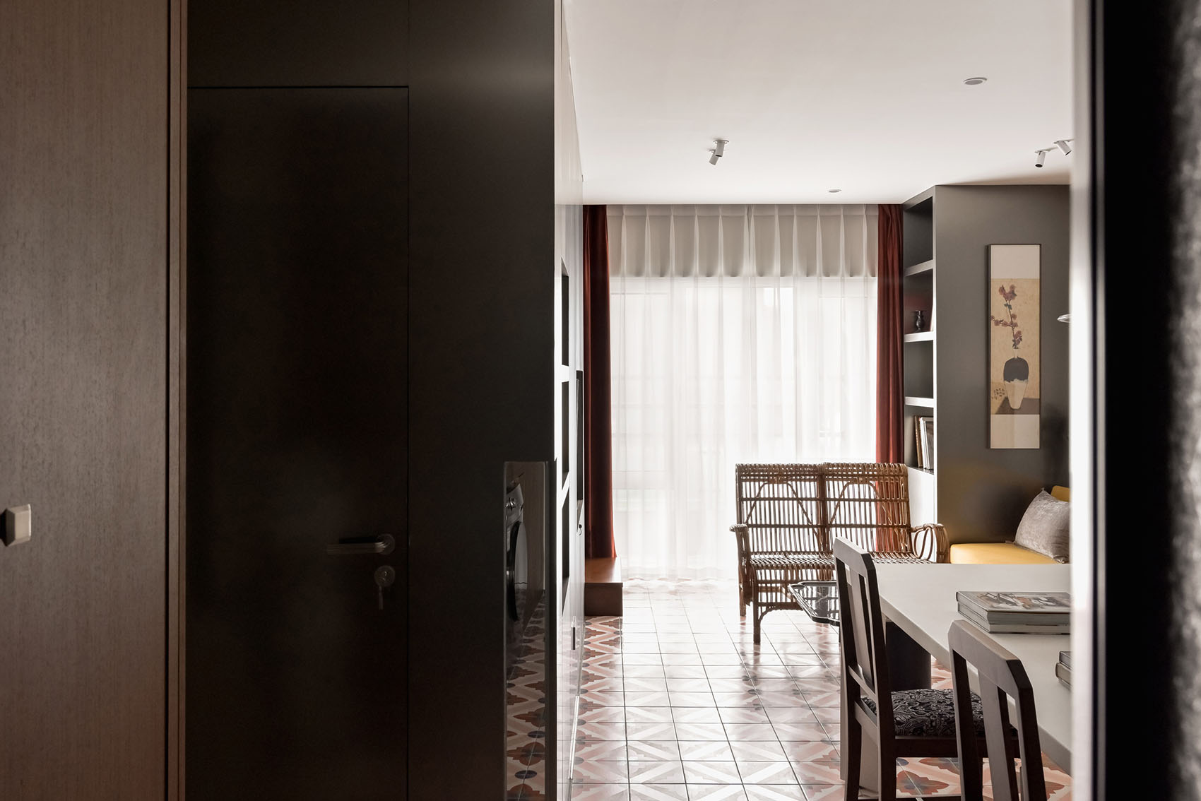 “The Metal Box”- Apartment Renovation by NA-DECO - 谷德设计网