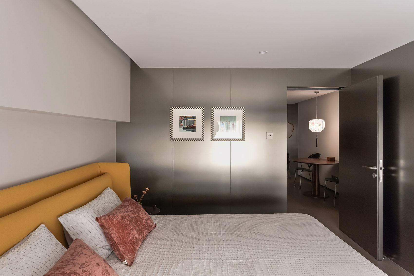 “The Metal Box”- Apartment Renovation by NA-DECO - 谷德设计网