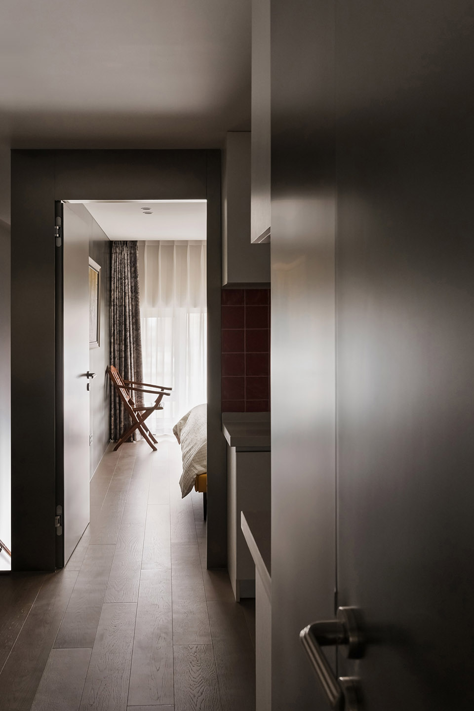 “The Metal Box”- Apartment Renovation by NA-DECO - 谷德设计网