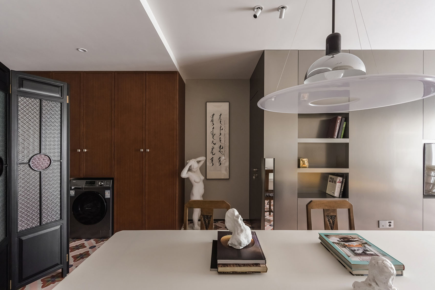 “The Metal Box”- Apartment Renovation by NA-DECO - 谷德设计网