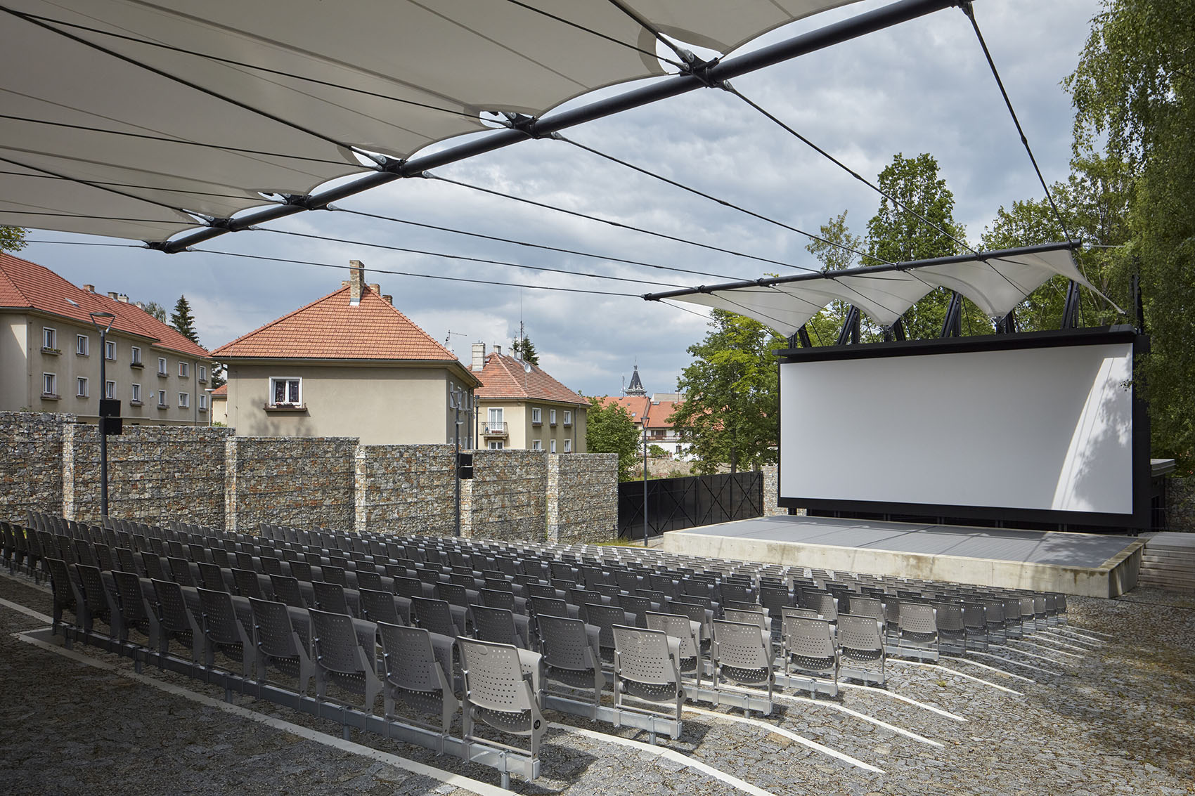 Open-Air Cinema Prachatice by Mimosa Architects - 谷德设计网