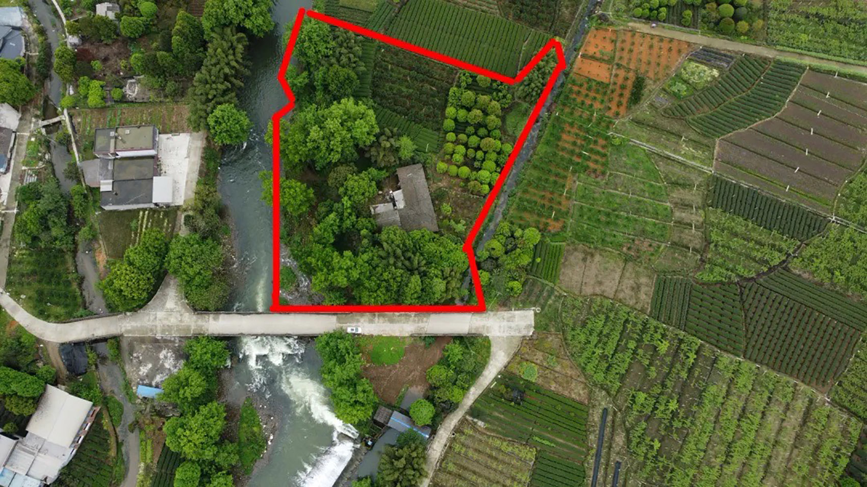 “Playground with Stream”, China by IDYL Studio - 谷德设计网