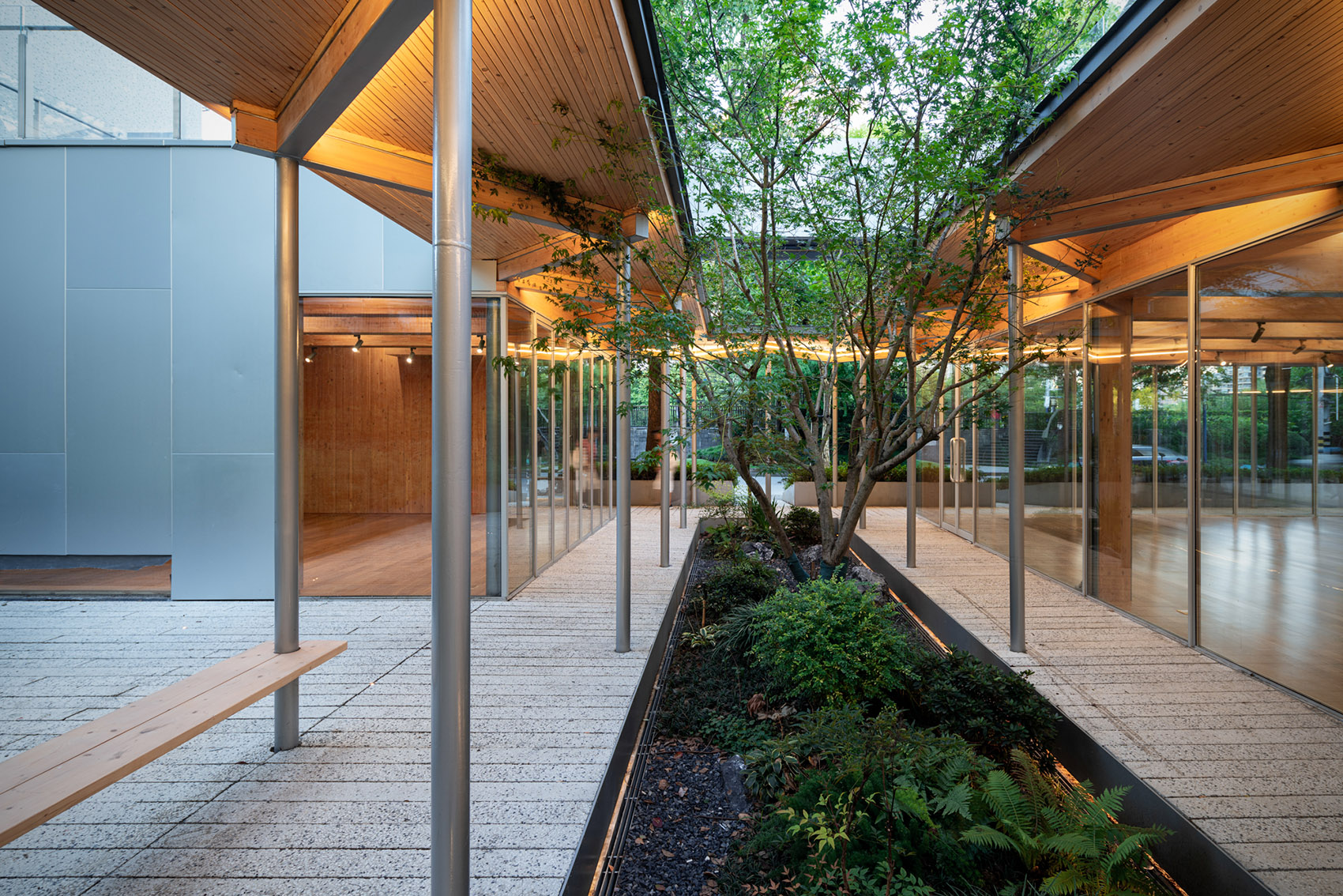 Service Station in Front of Putuo Park, Suzhou Creek & Service Station ...