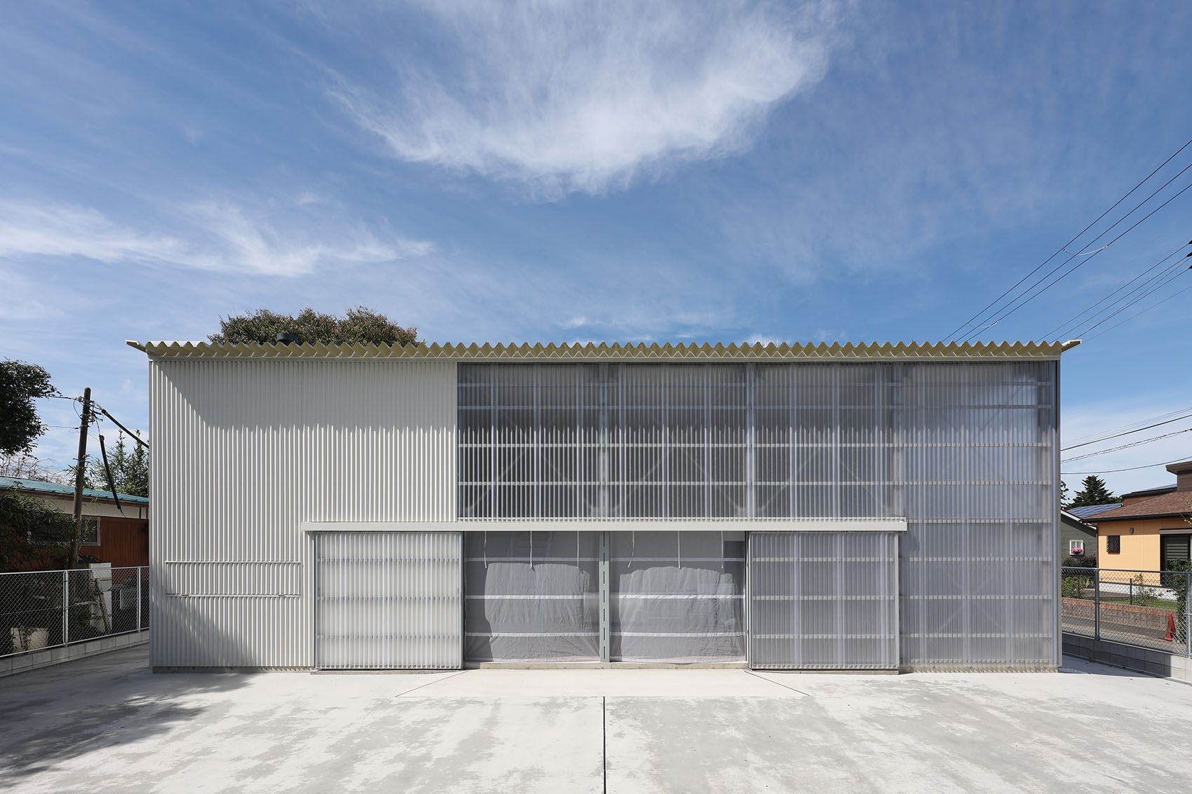 Warehouse Villa in Isumi by Ari Irie Architects - 谷德设计网