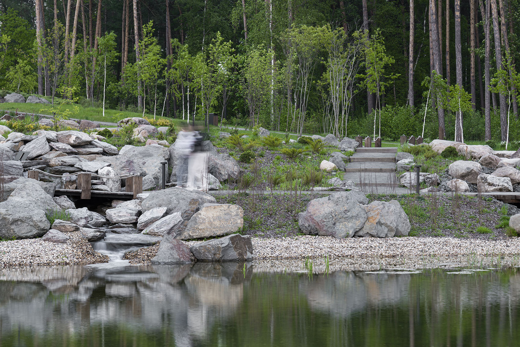 Malevich Park waterfall by Basis architectural bureau - 谷德设计网