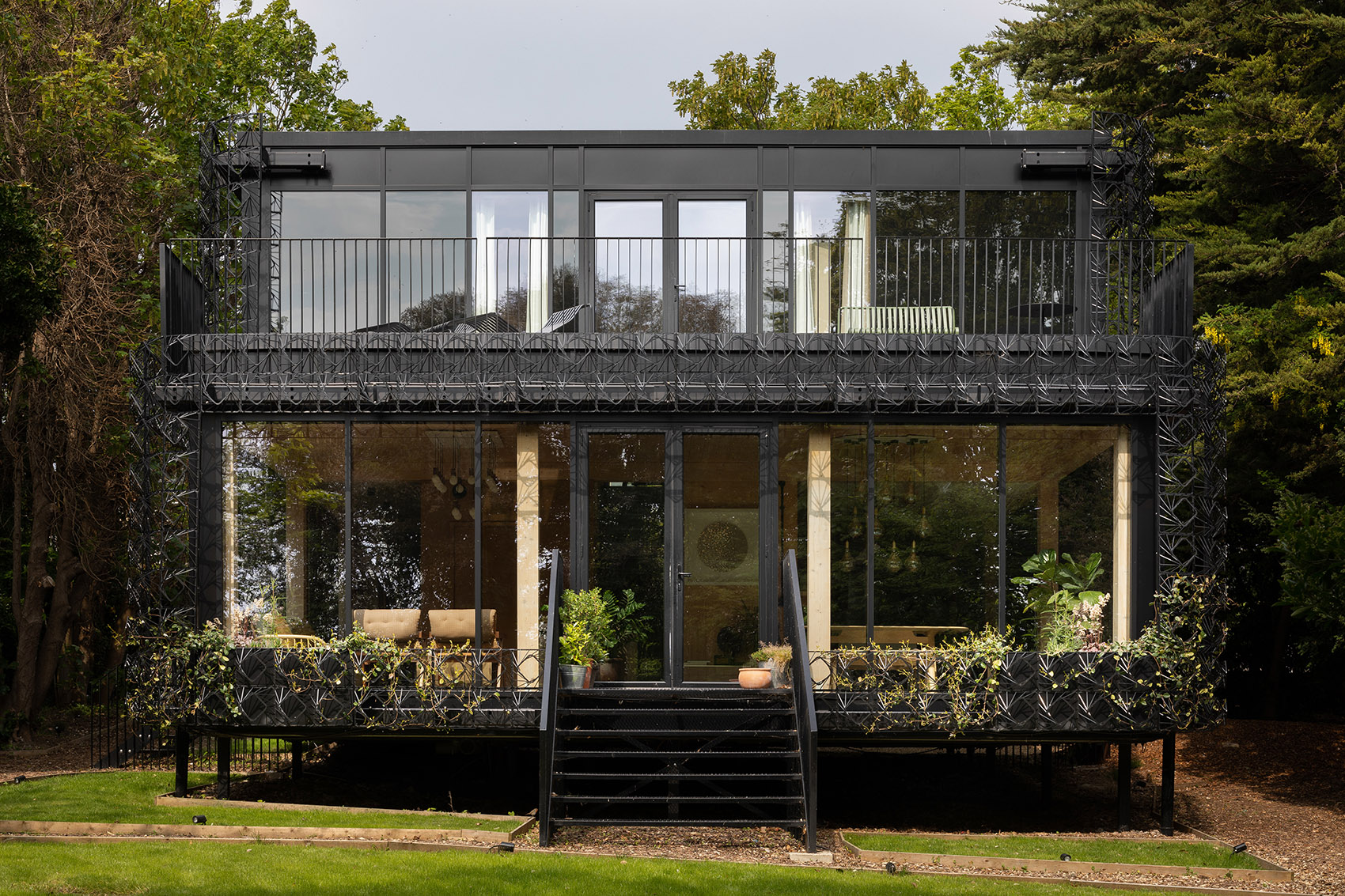 Woven House by Giles Miller Studio - 谷德设计网