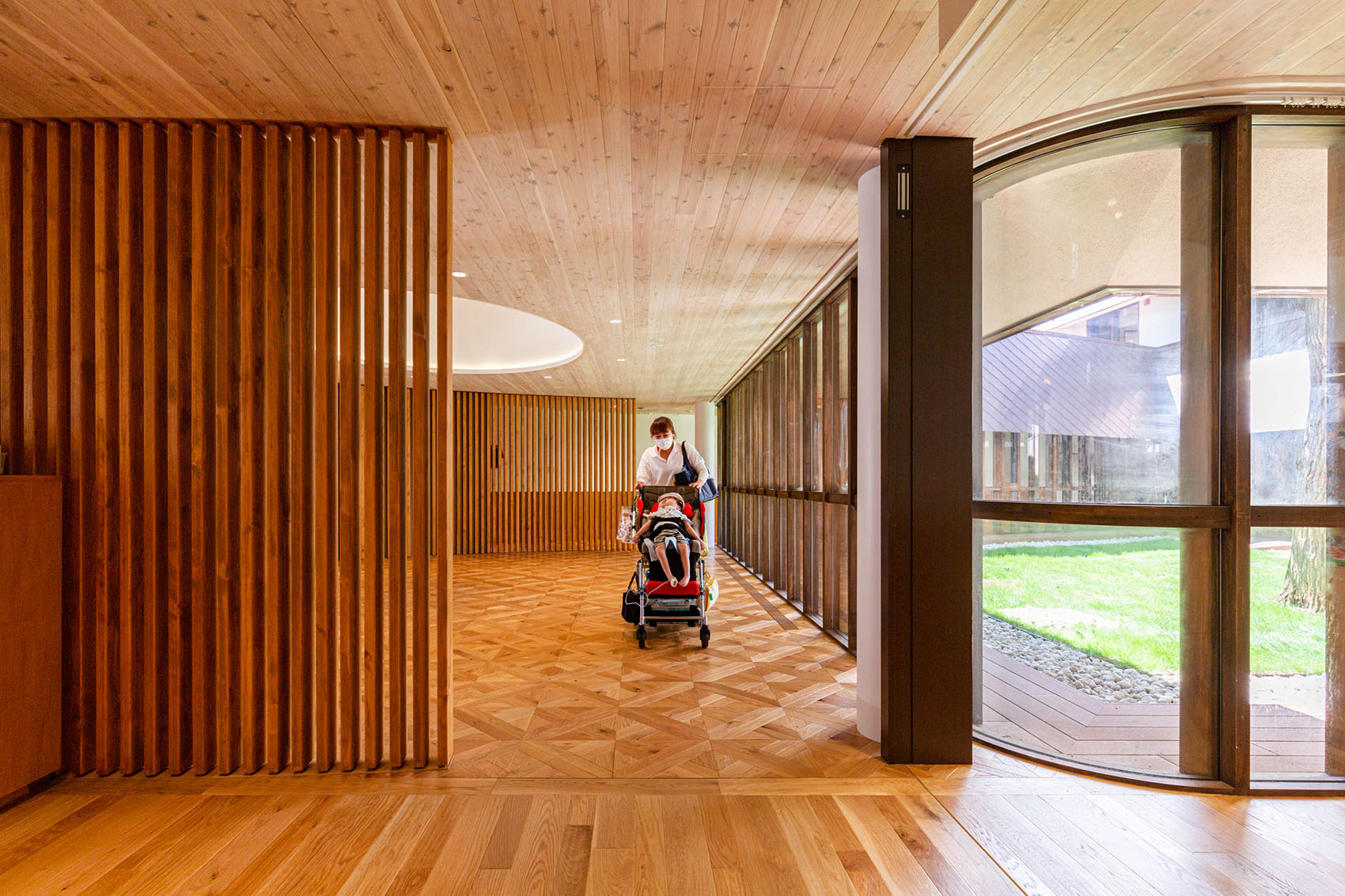 SLP CENTER ARC by HIBINOSEKKEI + FUKUSHIKEN - 谷德设计网