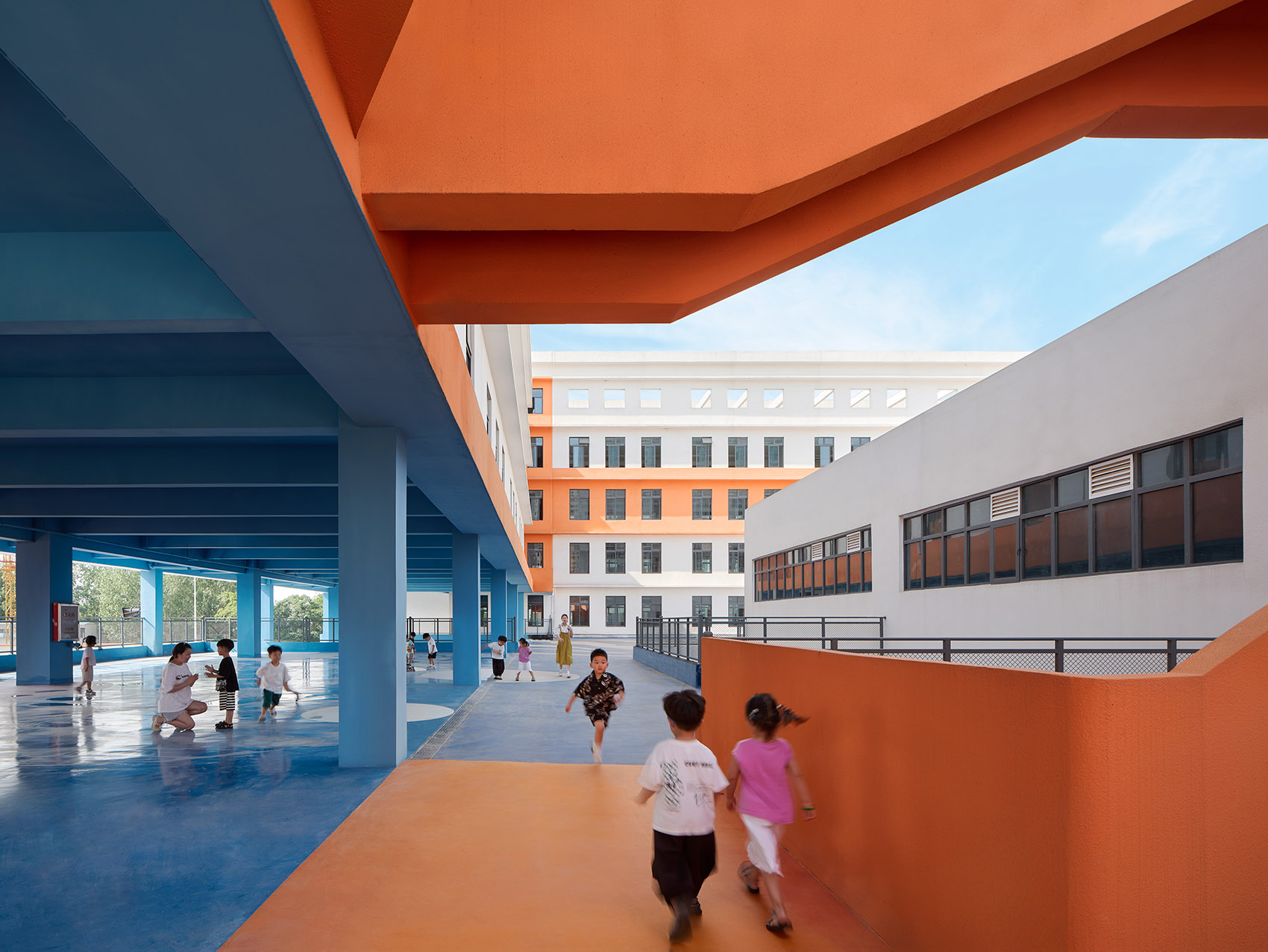 New School in the County, China by L&M Design Lab - 谷德设计网