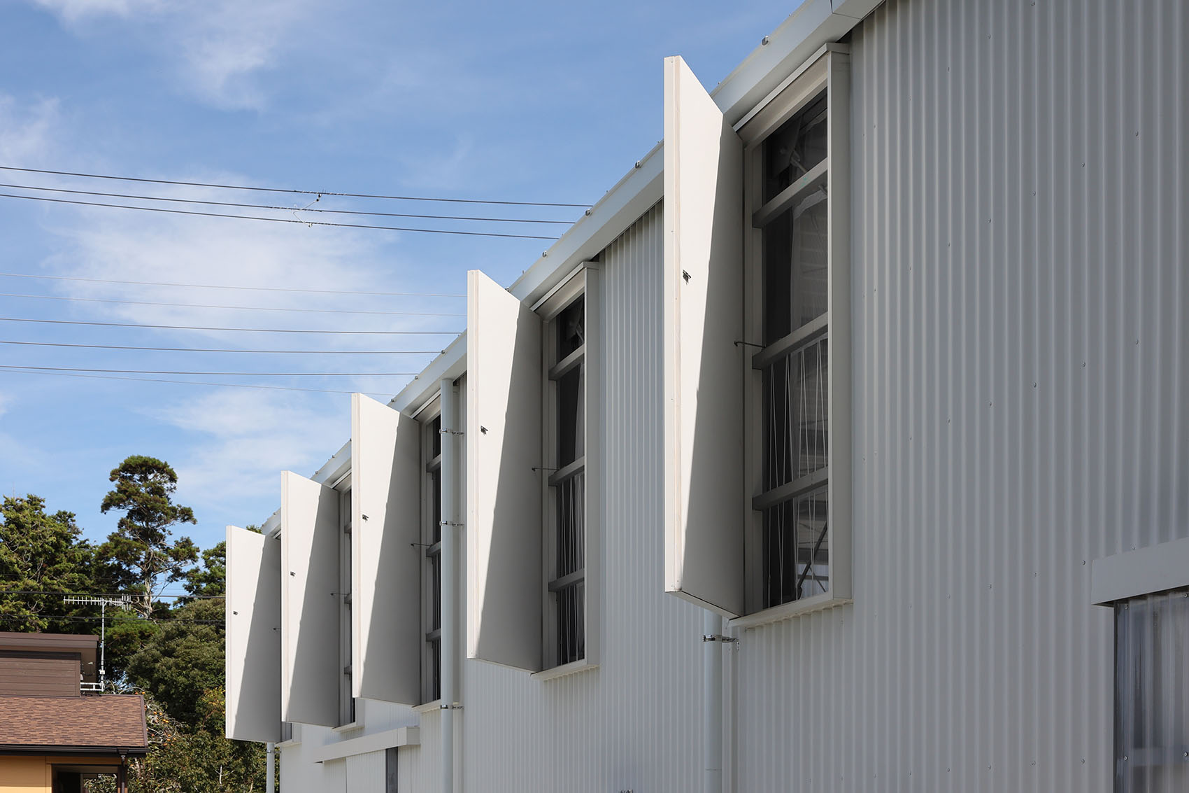 Warehouse Villa in Isumi by Ari Irie Architects - 谷德设计网