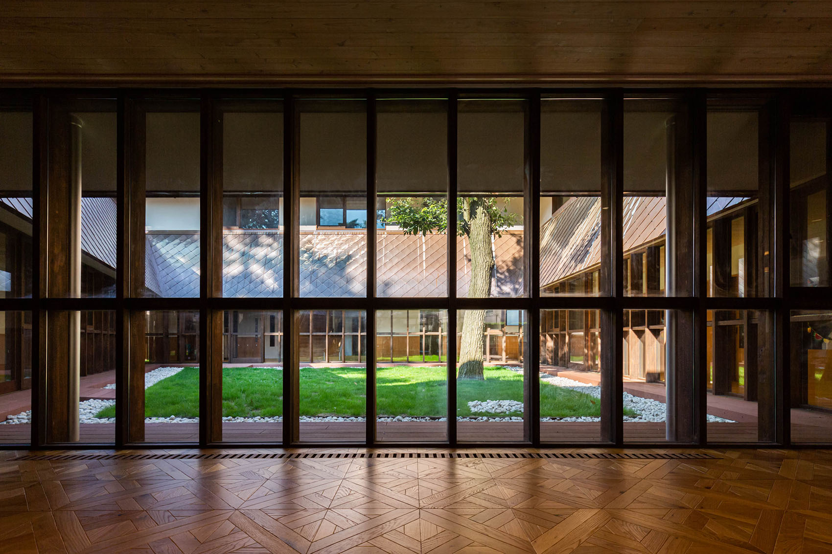 SLP CENTER ARC by HIBINOSEKKEI + FUKUSHIKEN - 谷德设计网