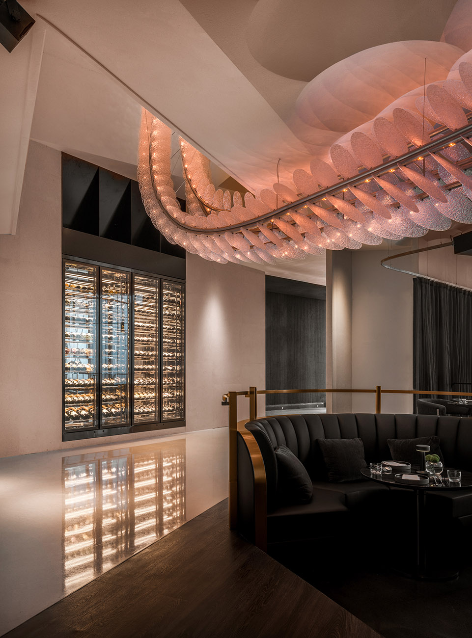 W HOTEL SOL37 by Atelier I-N-D-J - 谷德设计网