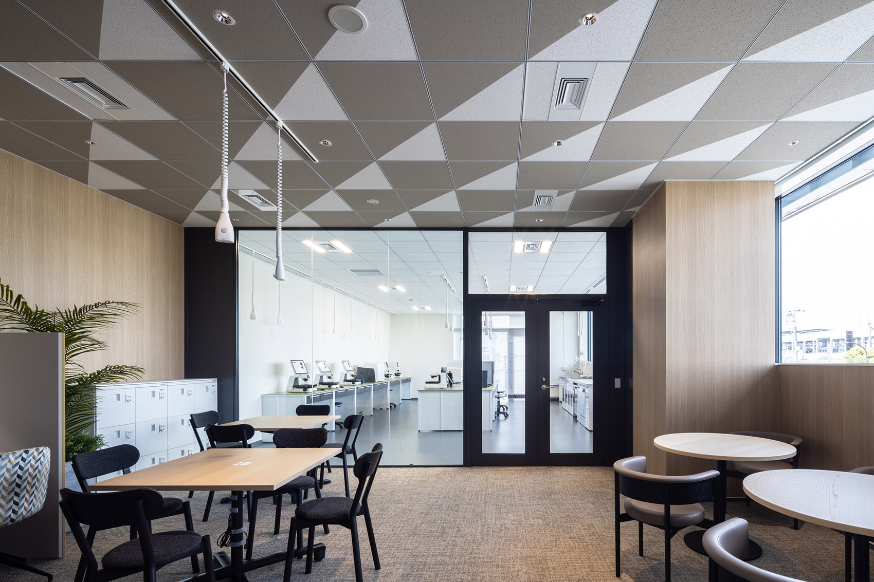 MITSUI LINK-LAB SHINKIBA 2 by Quality Innovation United (QIU) - 谷德设计网