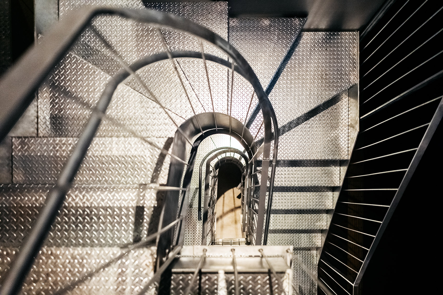 Pencil Building in Kumagaya by Sigma Construction Co., Ltd./Ono ...