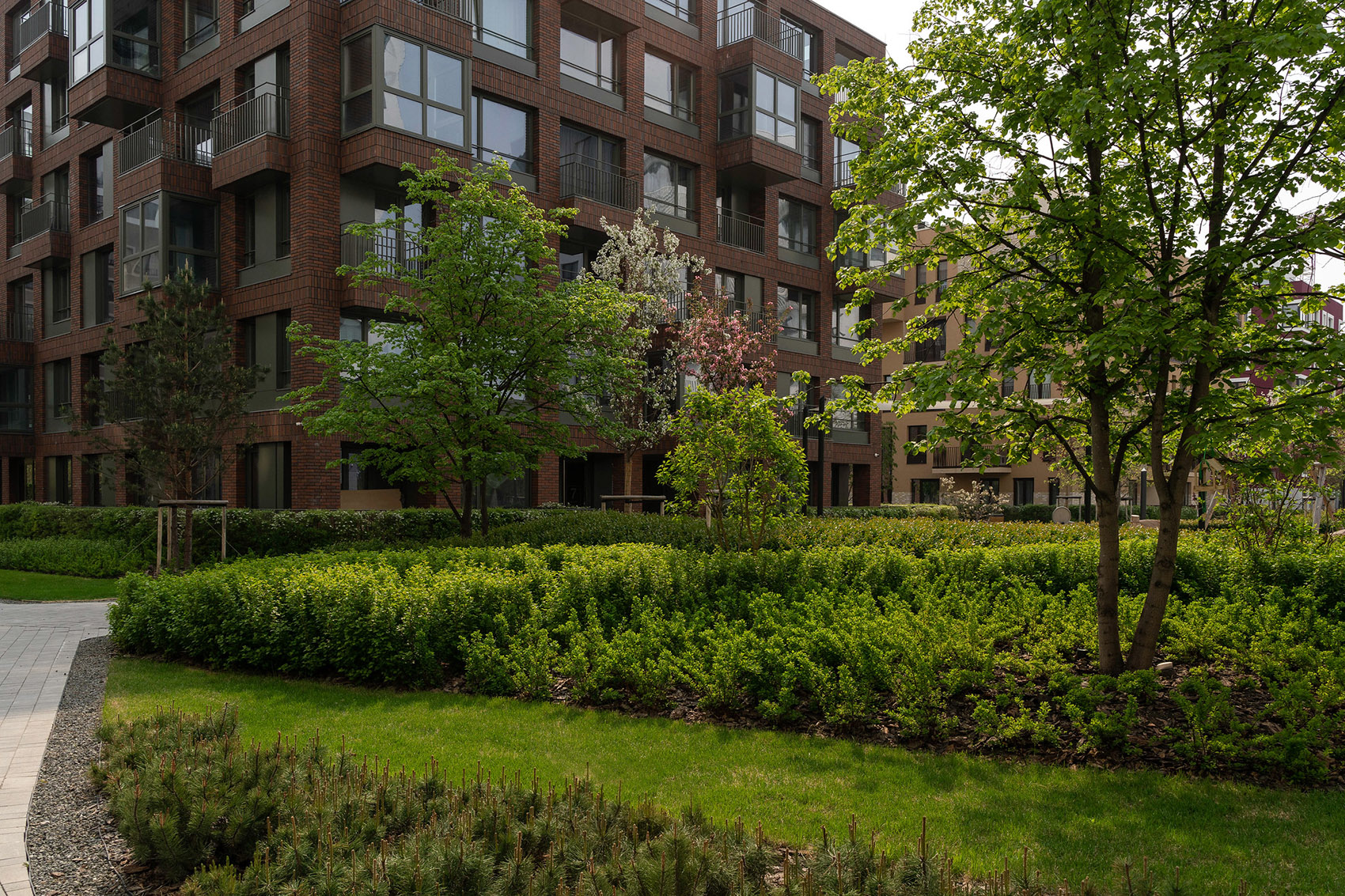 Water management system in modern residential areas by Brusnika - 谷德设计网