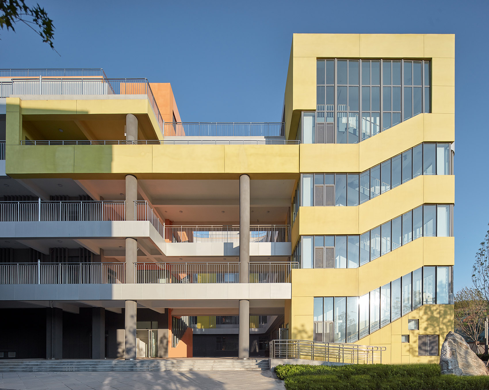 Beikang Junior High School Education Architecture Complex, Jinan by ...