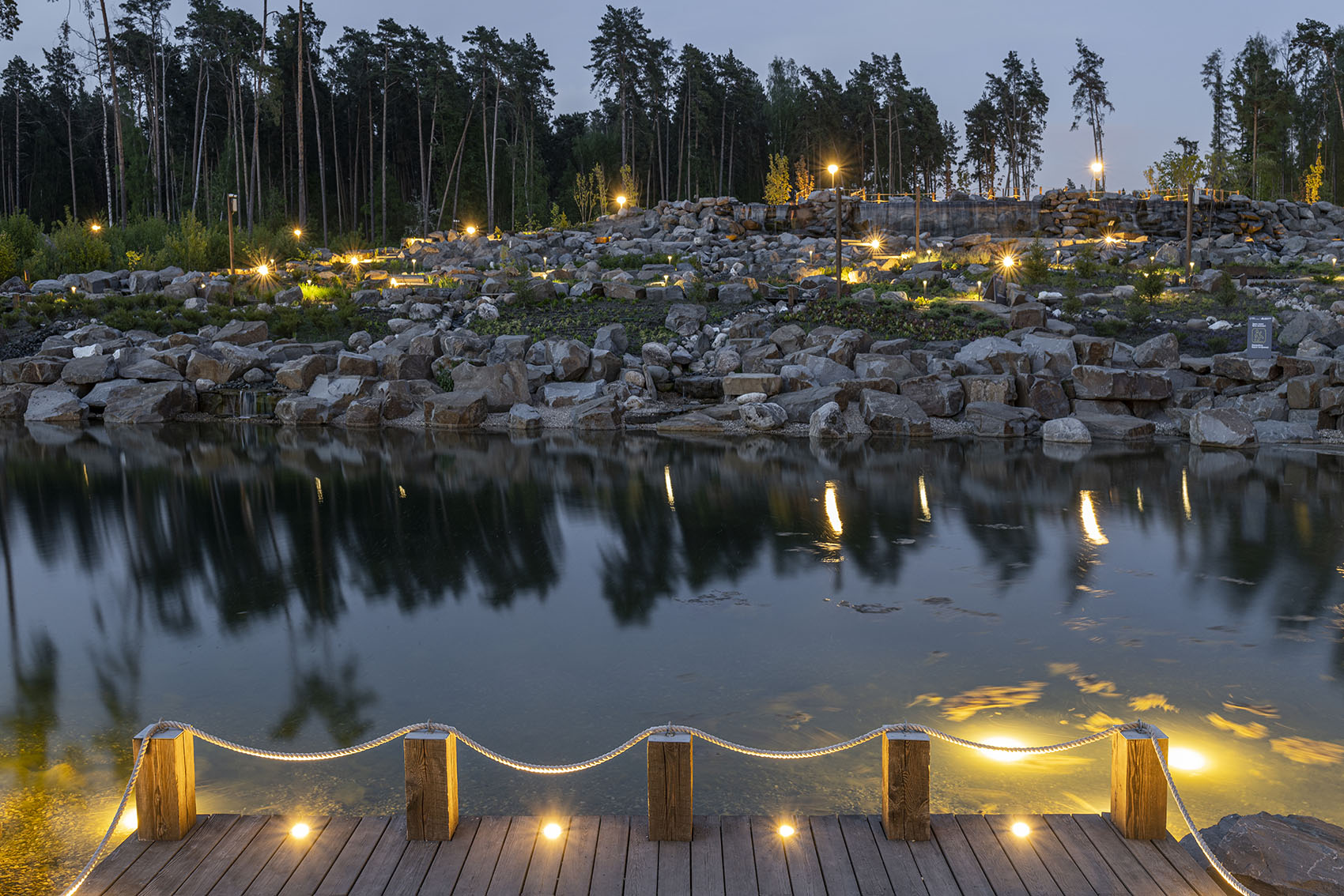 Malevich Park waterfall by Basis architectural bureau - 谷德设计网