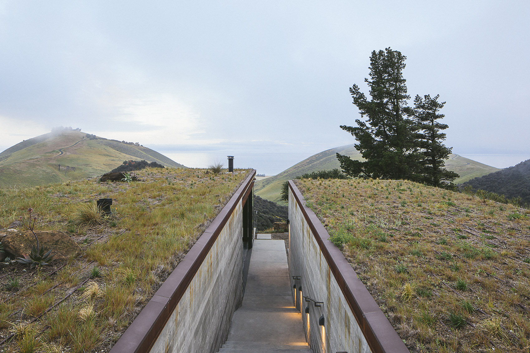 Off-Grid Guest House by ANACAPA Architecture + Willson Design - 谷德设计网