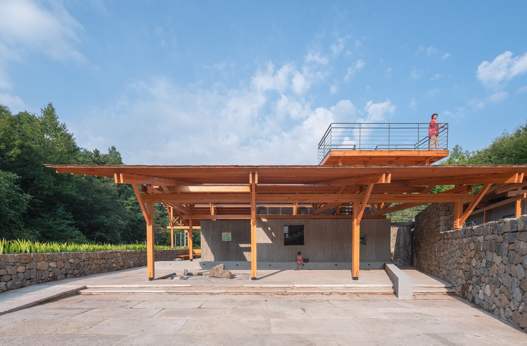 Multifunctional Service Center of Liuba Mountain Scenic Area by Shulin ...