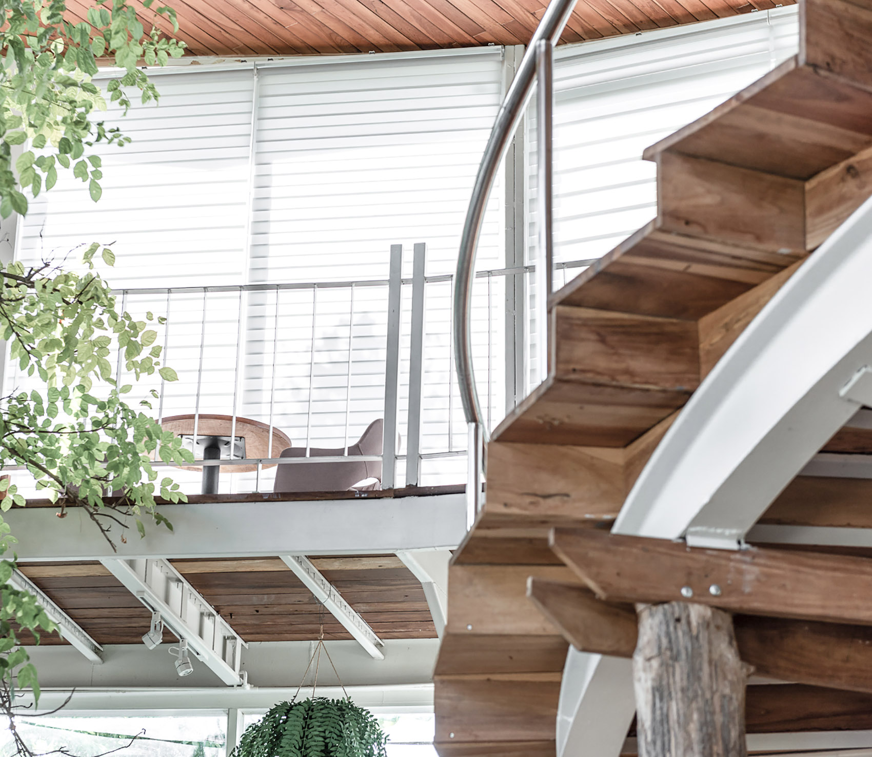 The Hay Equestrian Center and Eatery by Architectkidd - 谷德设计网