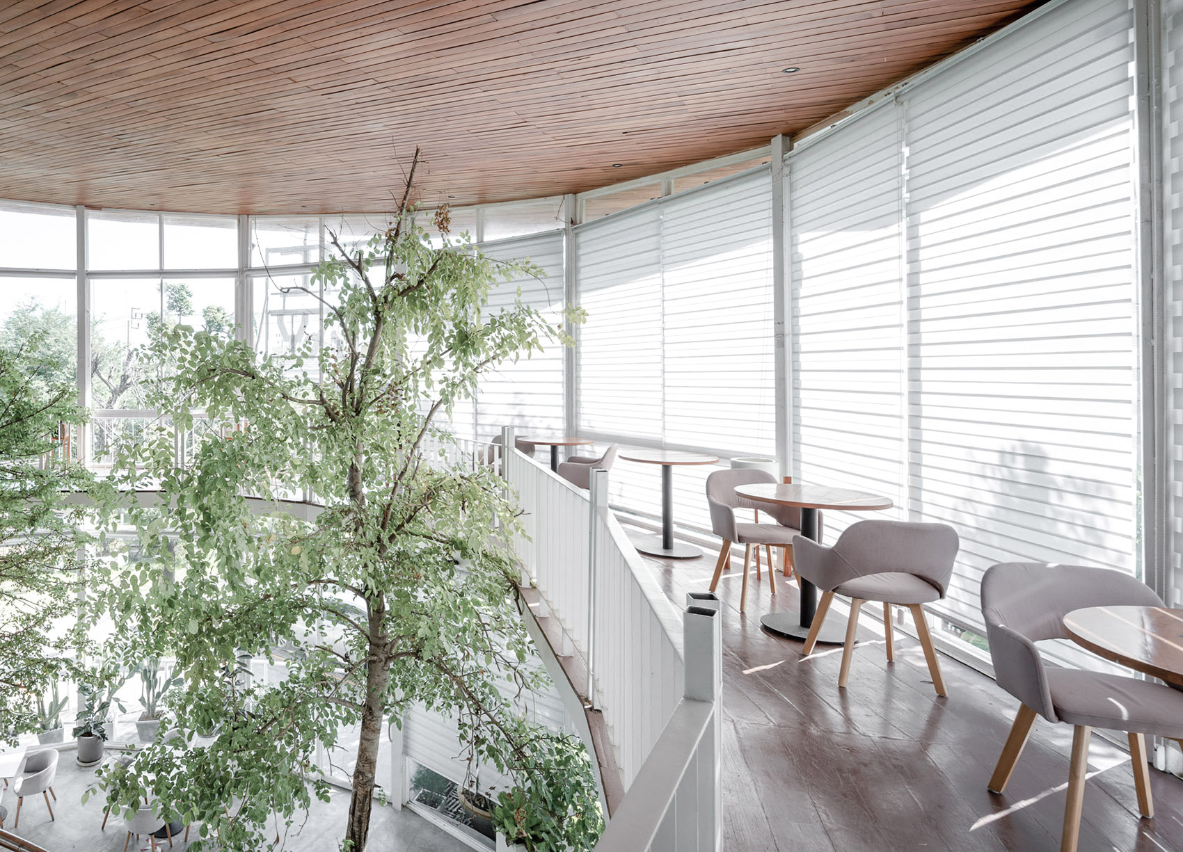 The Hay Equestrian Center and Eatery by Architectkidd - 谷德设计网