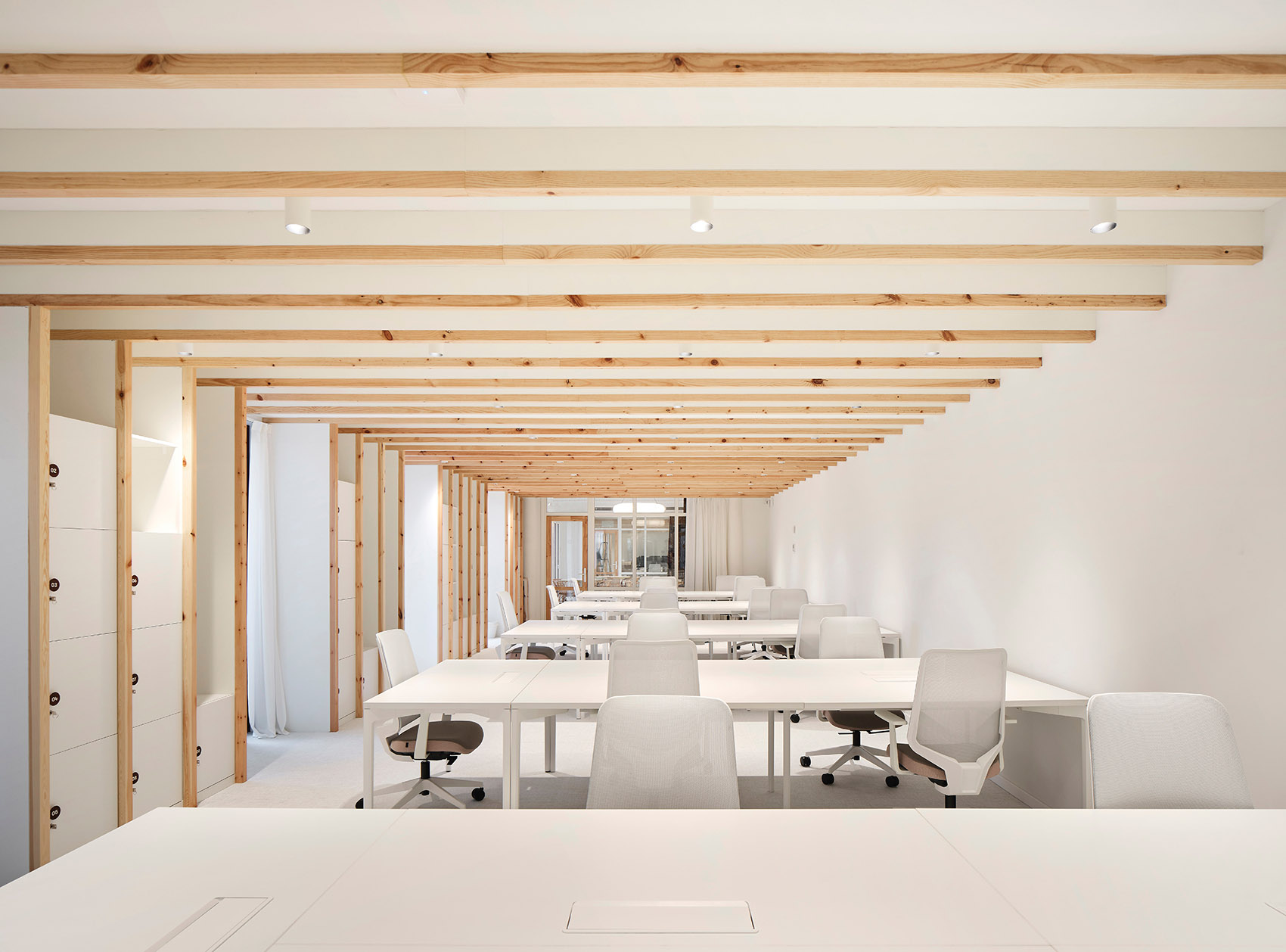 加泰罗尼亚广场LOOM办公室 – Casa Pich i Pon大楼室内改造，巴塞罗那 / SCOB - 谷德设计网