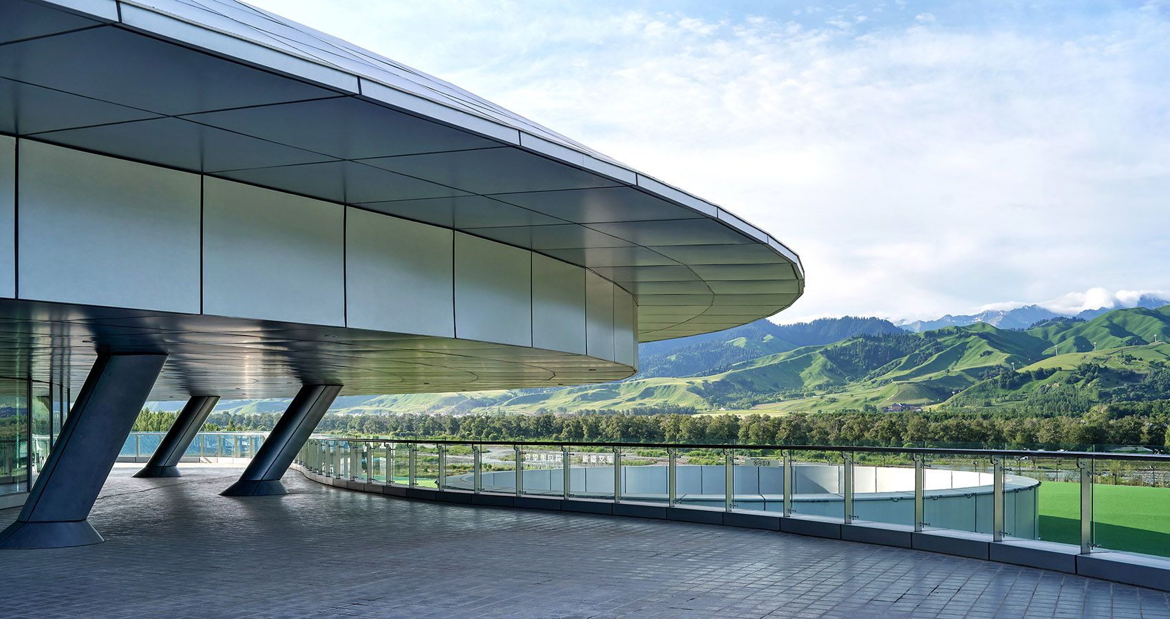 Nalati Grassland Tourist Center, China by Tus-Design Group Co.,Ltd - 谷德设计网