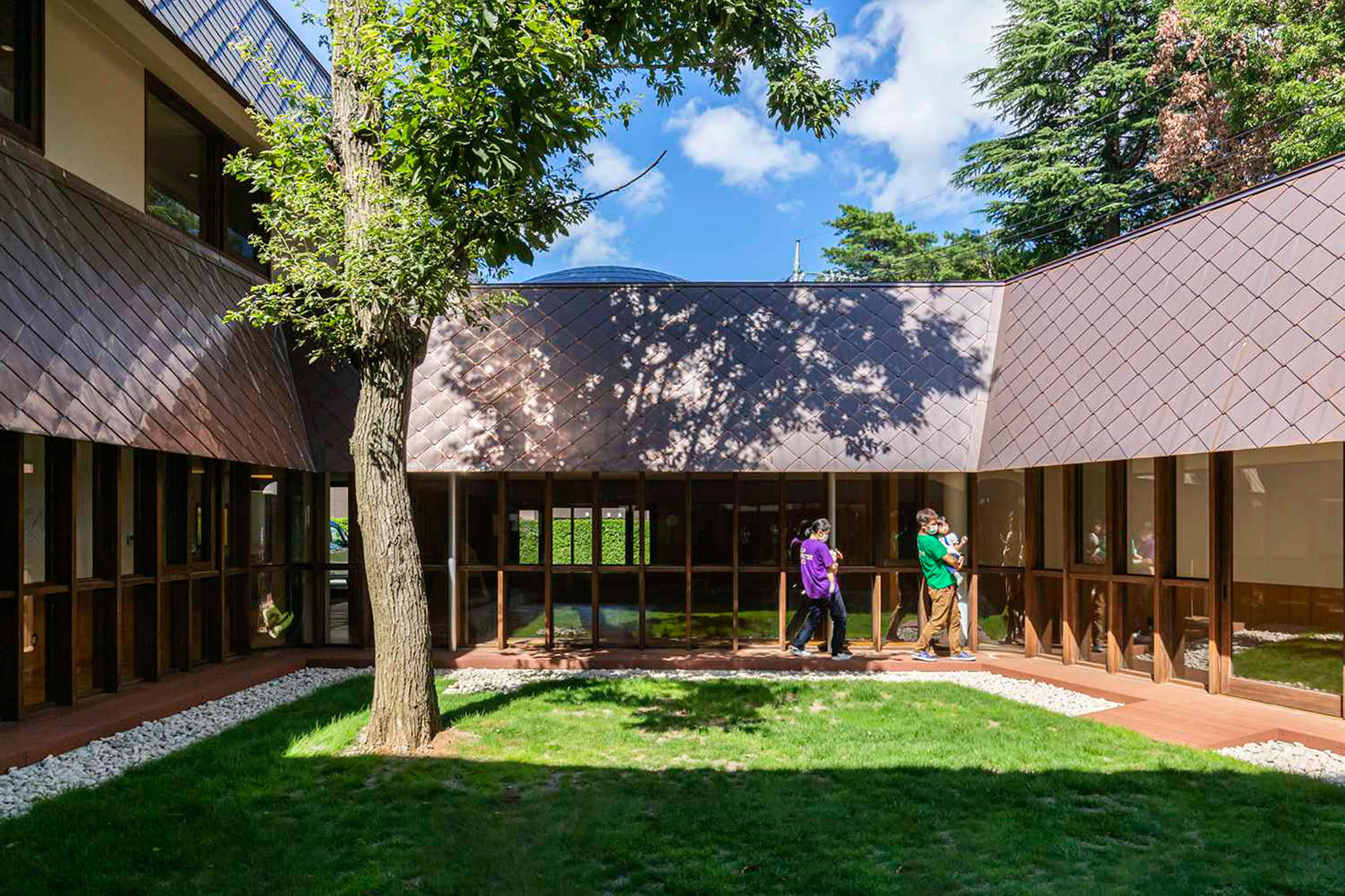 SLP CENTER ARC by HIBINOSEKKEI + FUKUSHIKEN - 谷德设计网