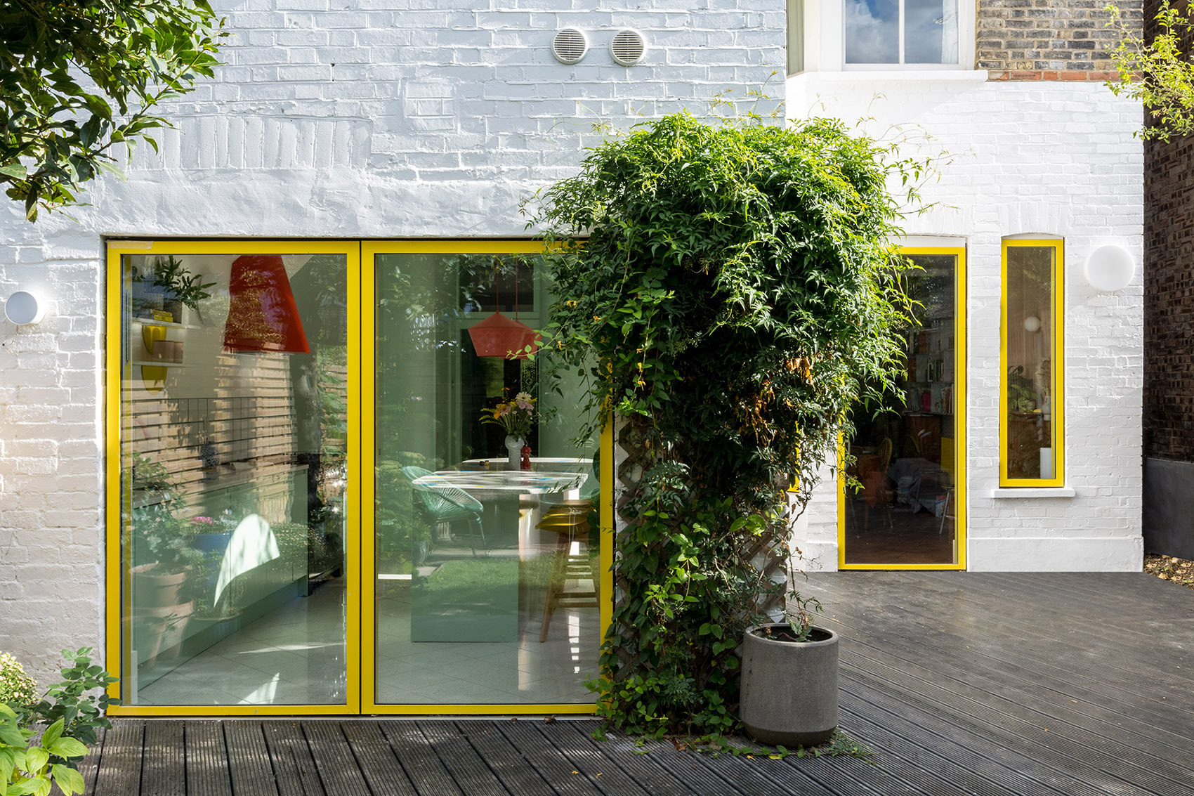 Graphic House by Office S&M - 谷德设计网