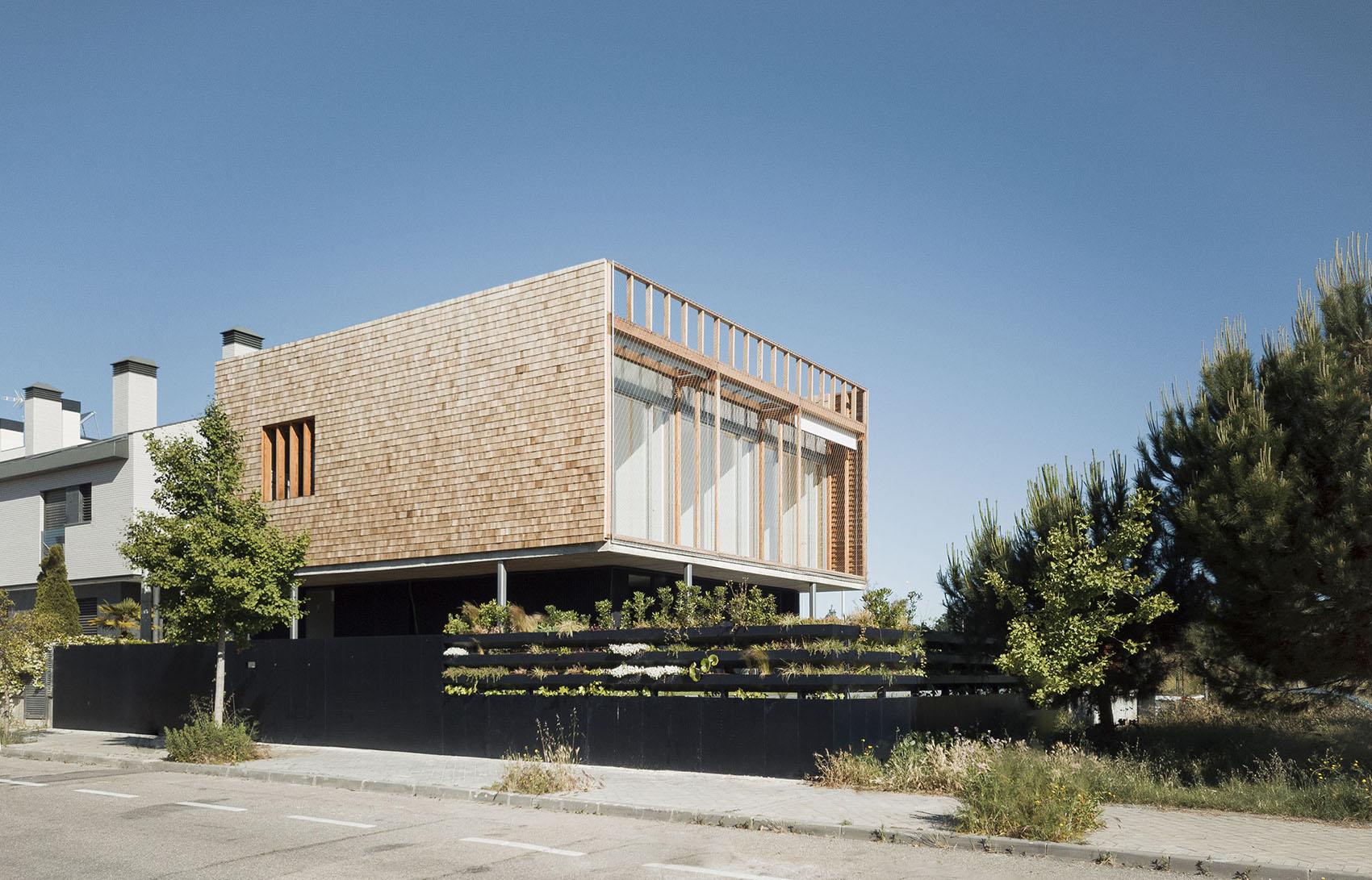 CASA HERNANDEZ by Langarita-Navarro Arquitectos - 谷德设计网