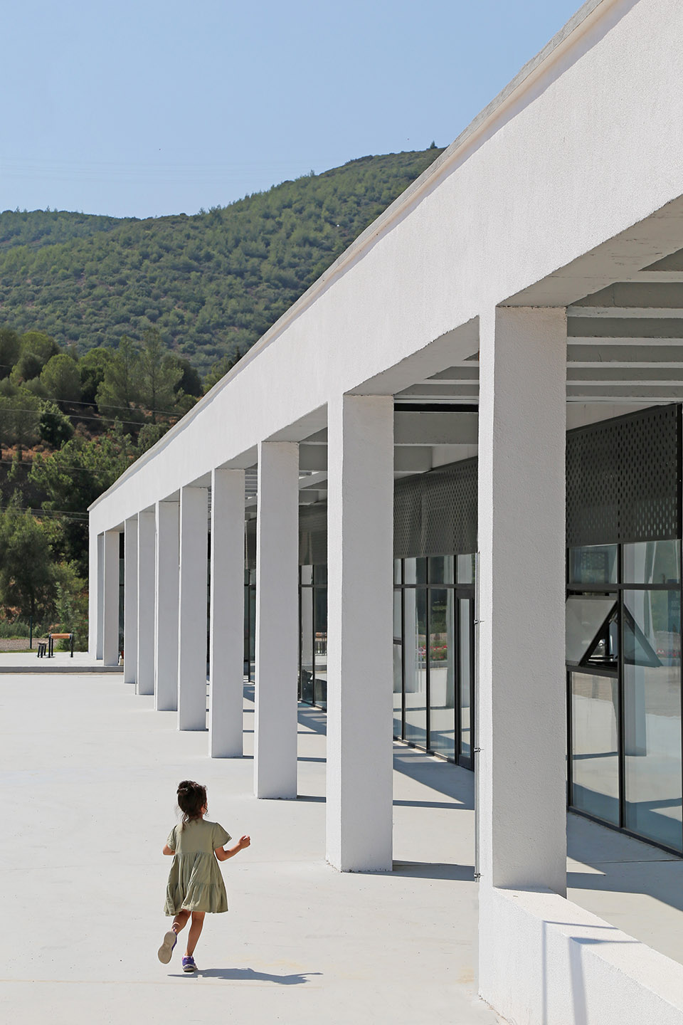 PAKO STREET ANIMALS SOCIAL LIFE CAMPUS by Mert Uslu Architecture - 谷德设计网