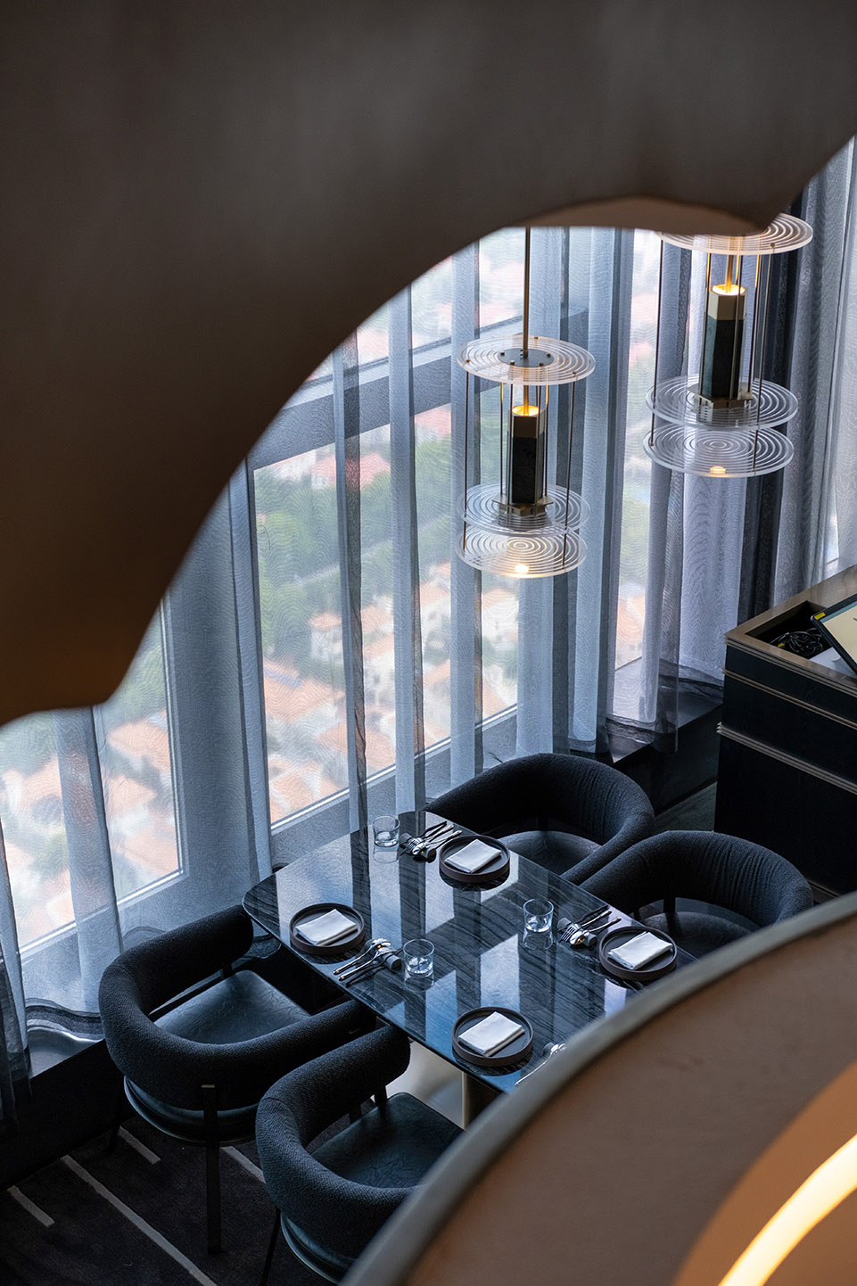 W HOTEL SOL37 by Atelier I-N-D-J - 谷德设计网