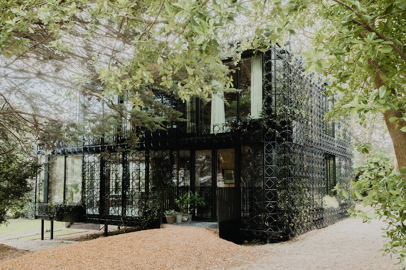 Woven House by Giles Miller Studio - 谷德设计网