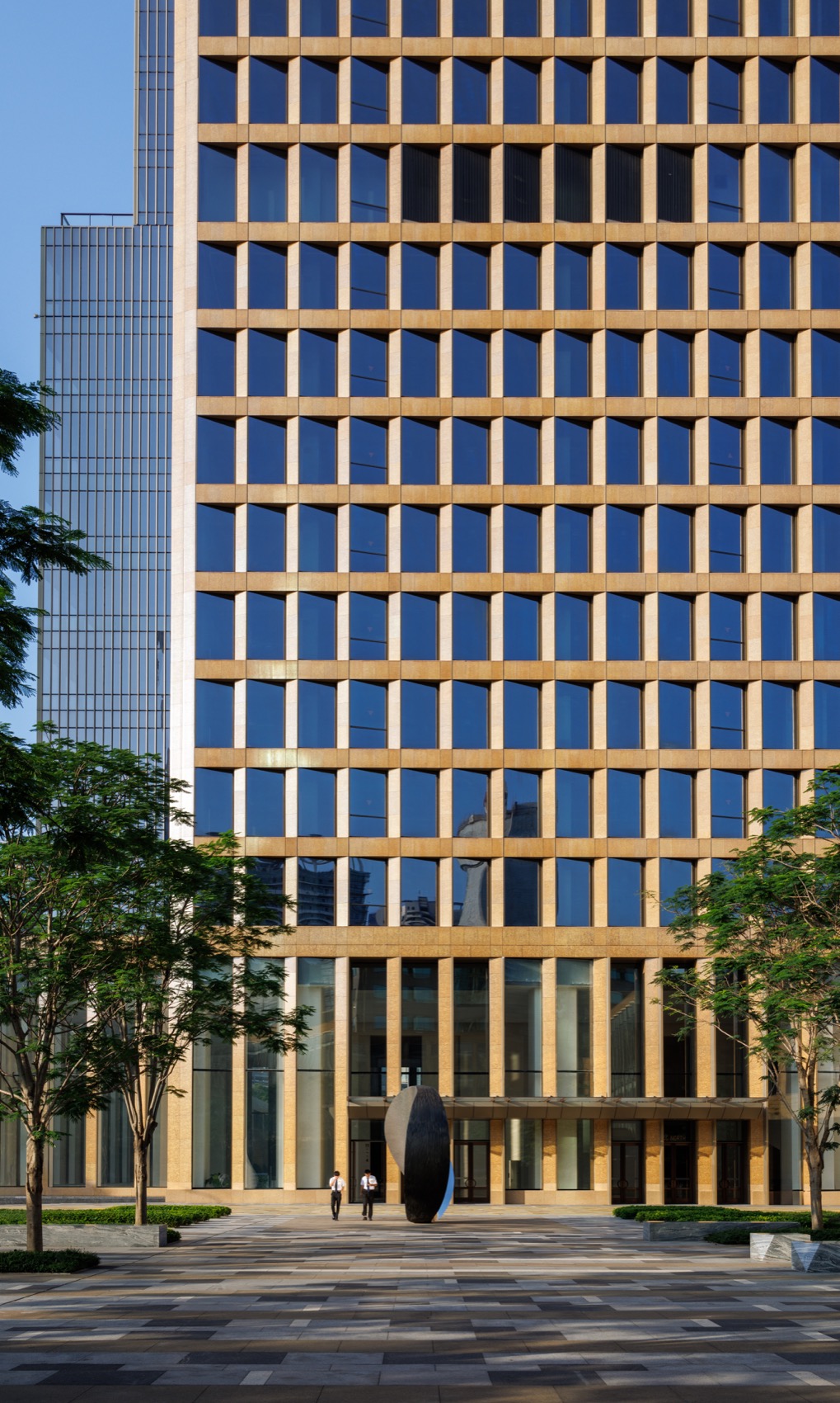 ”The Sun And The Moon” by AaRT - 谷德设计网