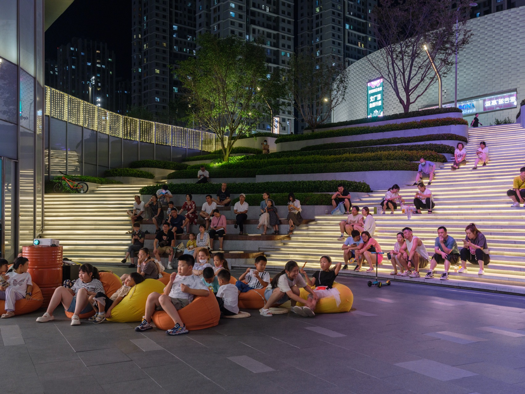 Dalian MIXC Landscape Design by PERCENT LANDSCAPE DESIGN STUDIO - 谷德设计网