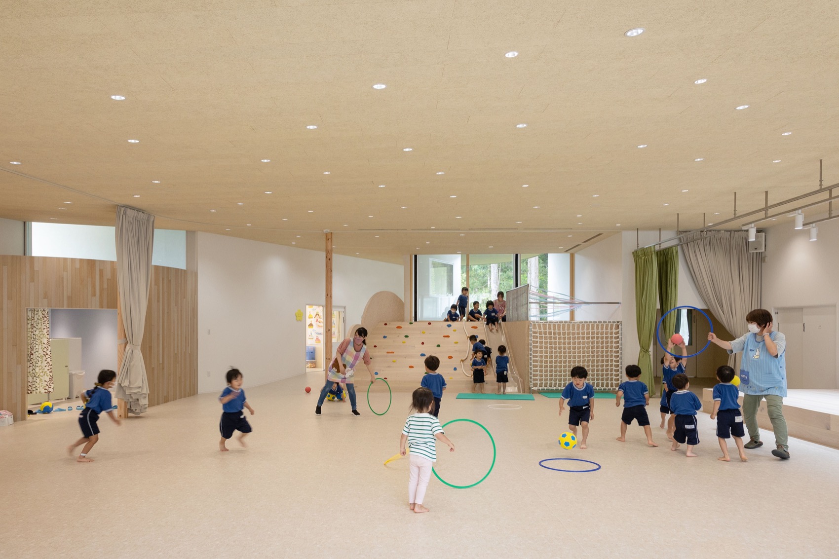 Children’s Forest – Takane-no-Mori Nursery School by Takashige ...