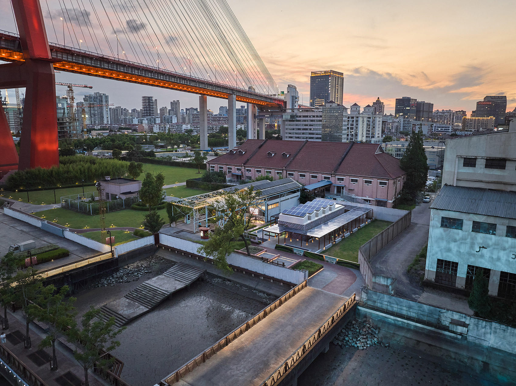 Huangpu River Yangpu Bridge Water Quality Automatic Monitoring Station Renovation by ATELIER L+ ...