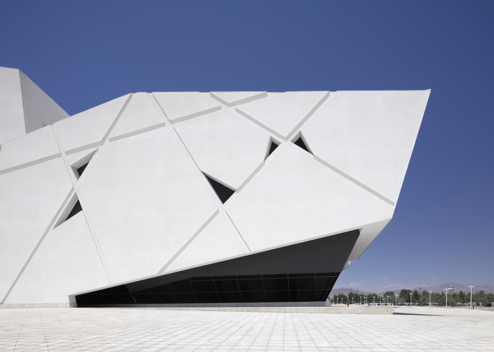 University of Semnan Auditorium and Library by New Wave Architecture ...