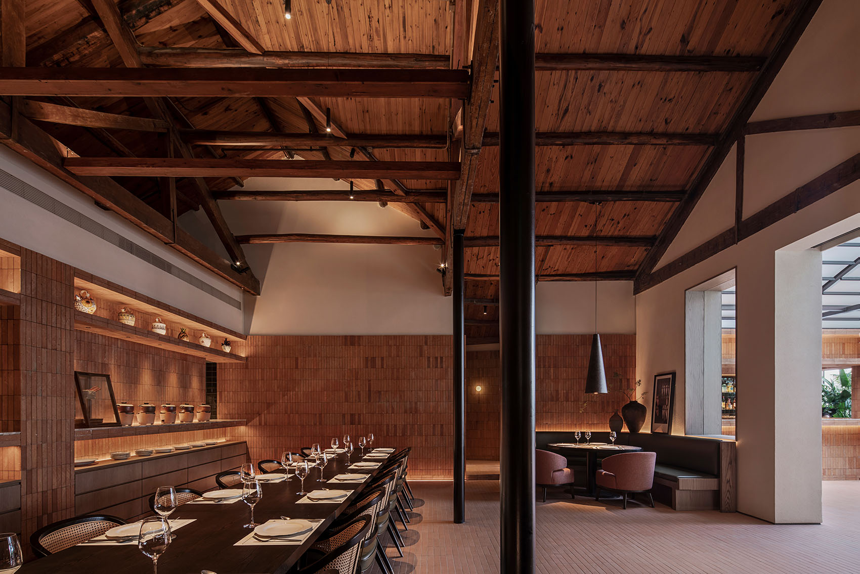 Terrakota Restaurant Design by More Design Office - 谷德设计网