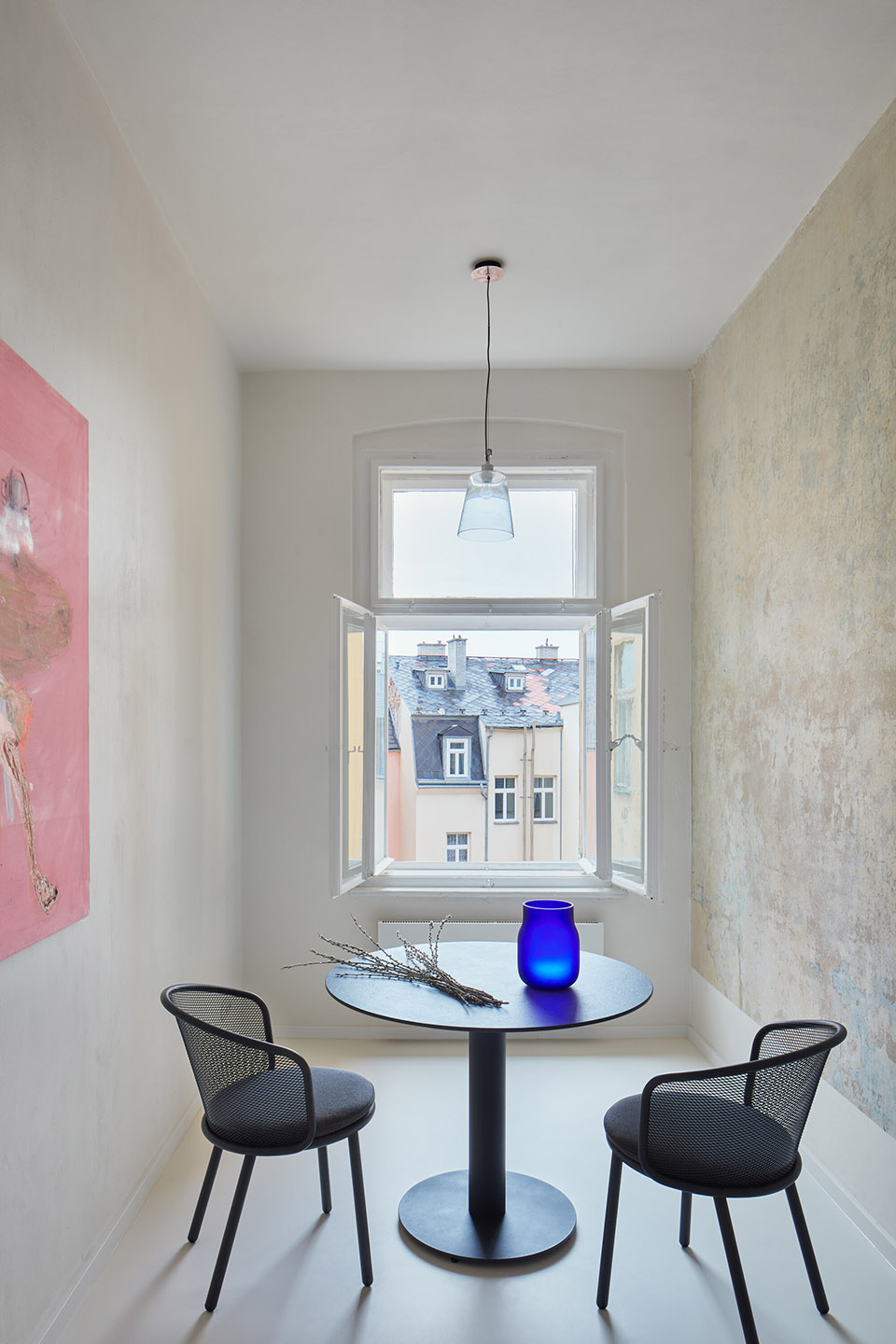 Karlovy Vary Apartment by Plus One Architects - 谷德设计网