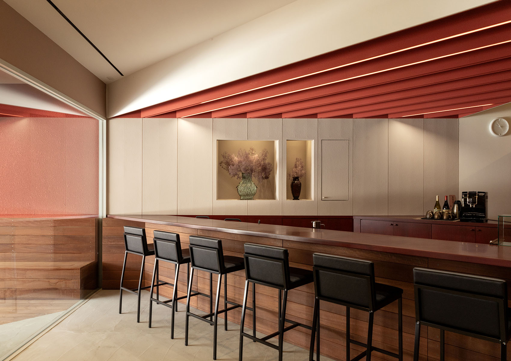 Renovation of 1970 Nissen Building by HAJIME YOSHIDA ARCHITECTURE - 谷德设计网