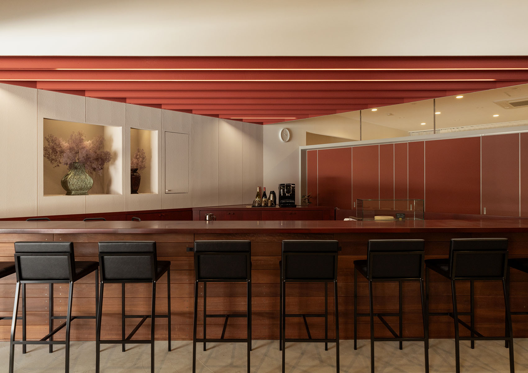 Renovation of 1970 Nissen Building by HAJIME YOSHIDA ARCHITECTURE - 谷德设计网 Renovation of 1970 Nissen Building by HAJIME YOSHIDA ARCHITECTURE - 谷德设计网