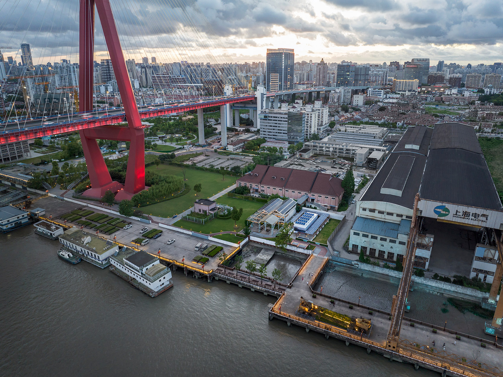 Huangpu River Yangpu Bridge Water Quality Automatic Monitoring Station ...