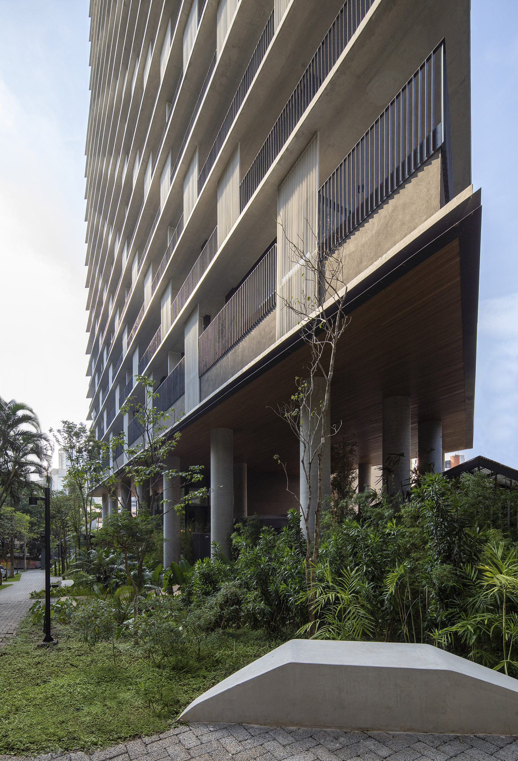 Onze22 by Triptyque Architecture - 谷德设计网