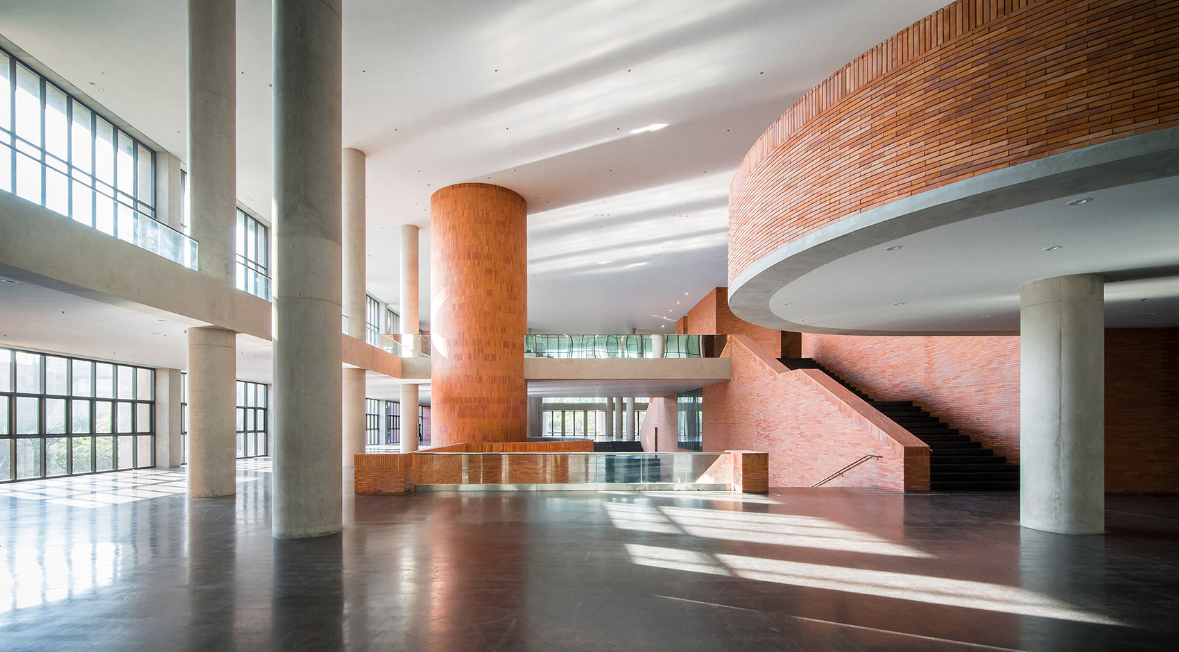 Puey Ungpahakorn Centenary Hall by Arsomsilp Community and ...