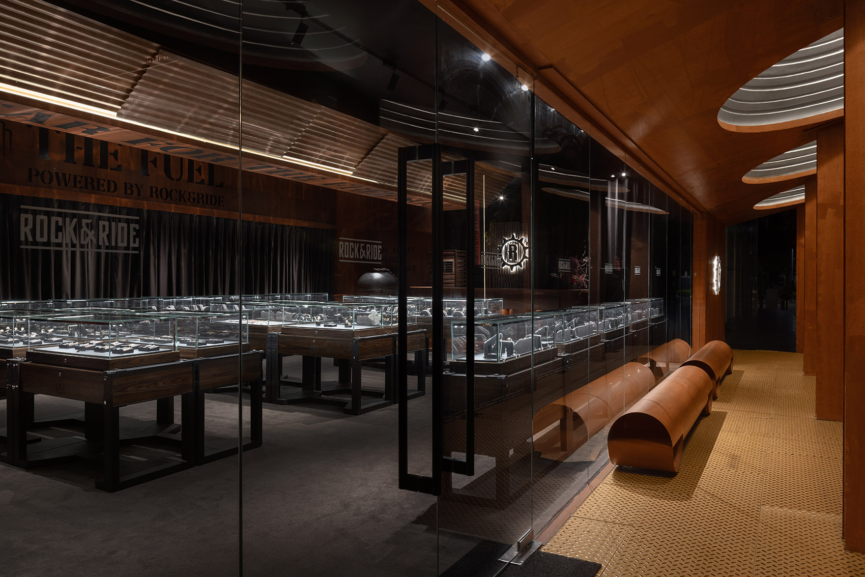 Rock&Ride Shenzhen MixC Popup Store by Within Beyond Studio - 谷德设计网